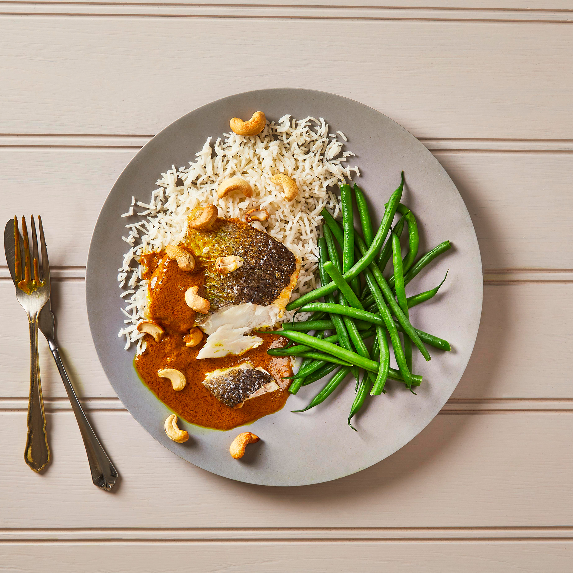 Hake With Mild Masala Sauce, Rice & Cashews Recipe | Gousto